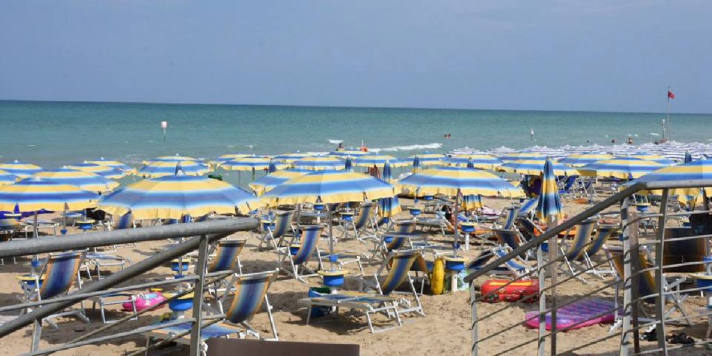 Lido La Pinetina - Visit Pineto